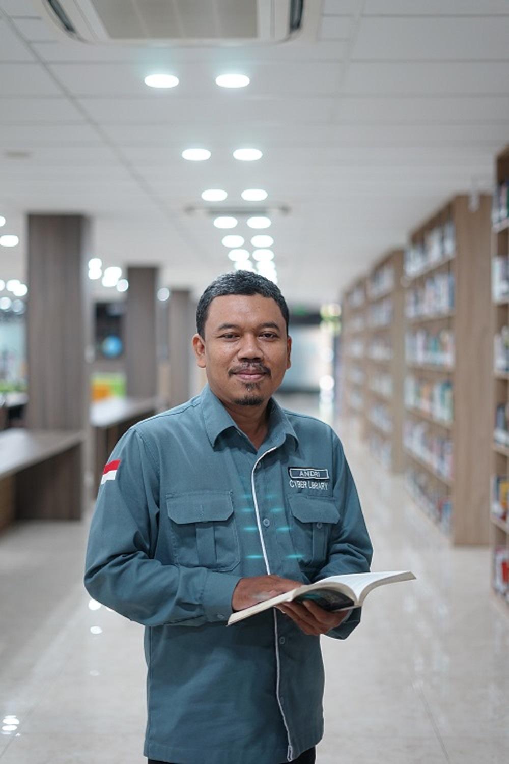 Struktur dan Staff – Cyber Library